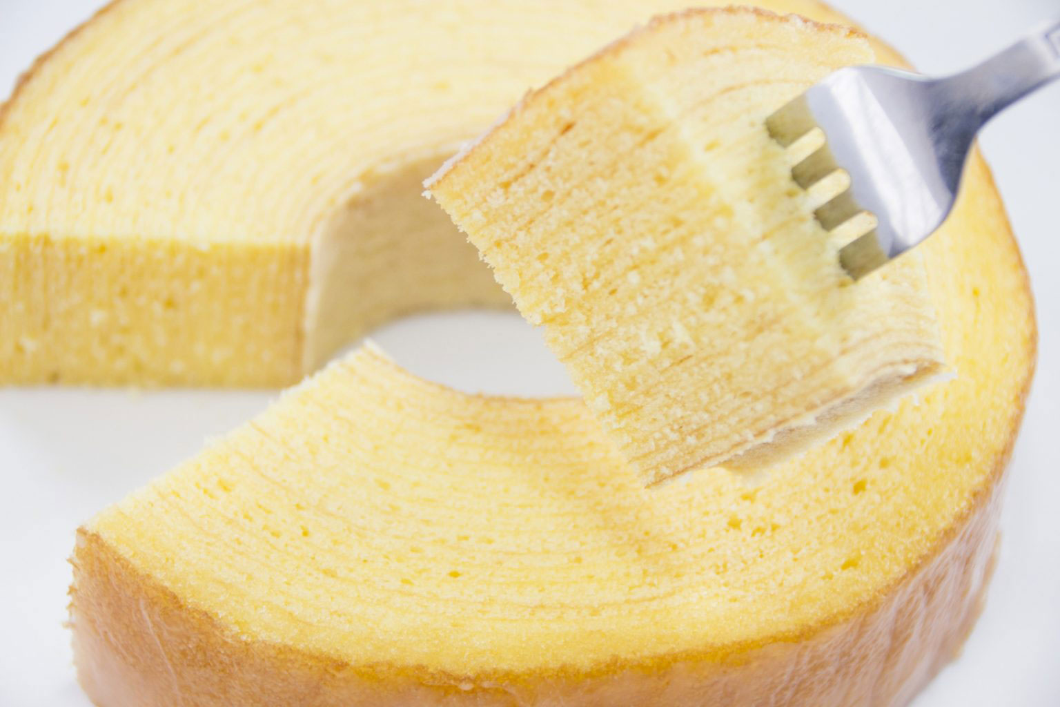 Foreign Foods in Japan – Baumkuchen! - Zojirushi Food & Culture Blog