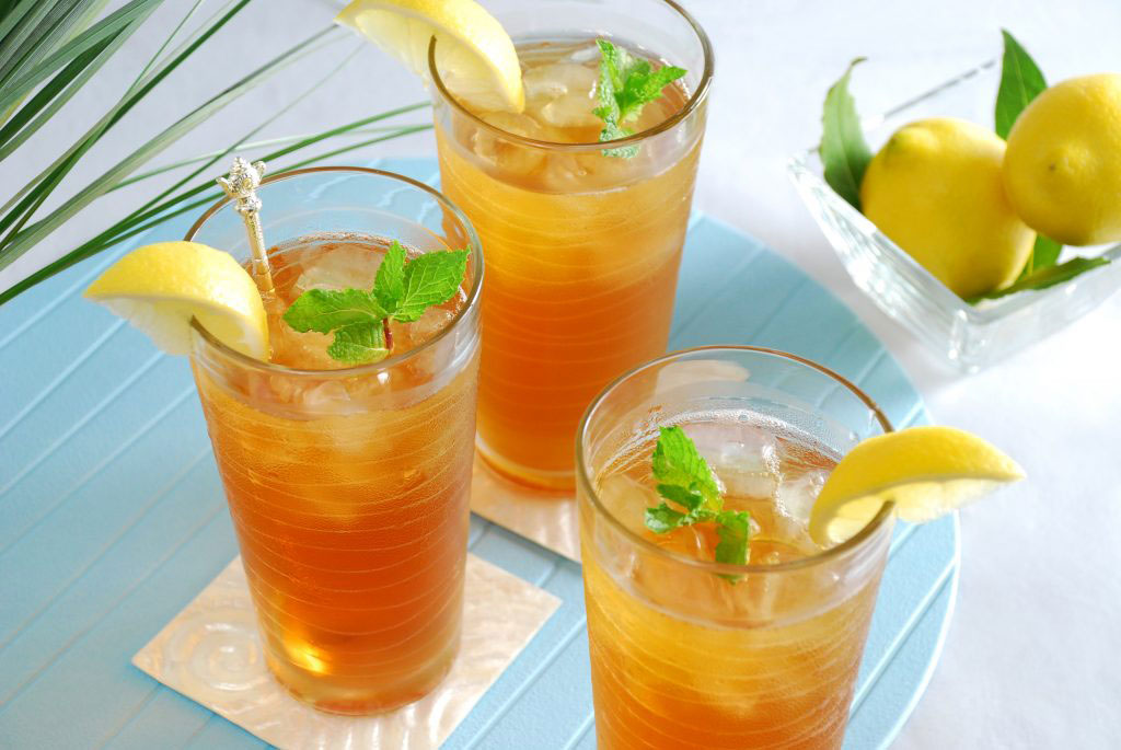 The Perfect Way to Keep Drinks Ice Cold for Your Summer Party ...