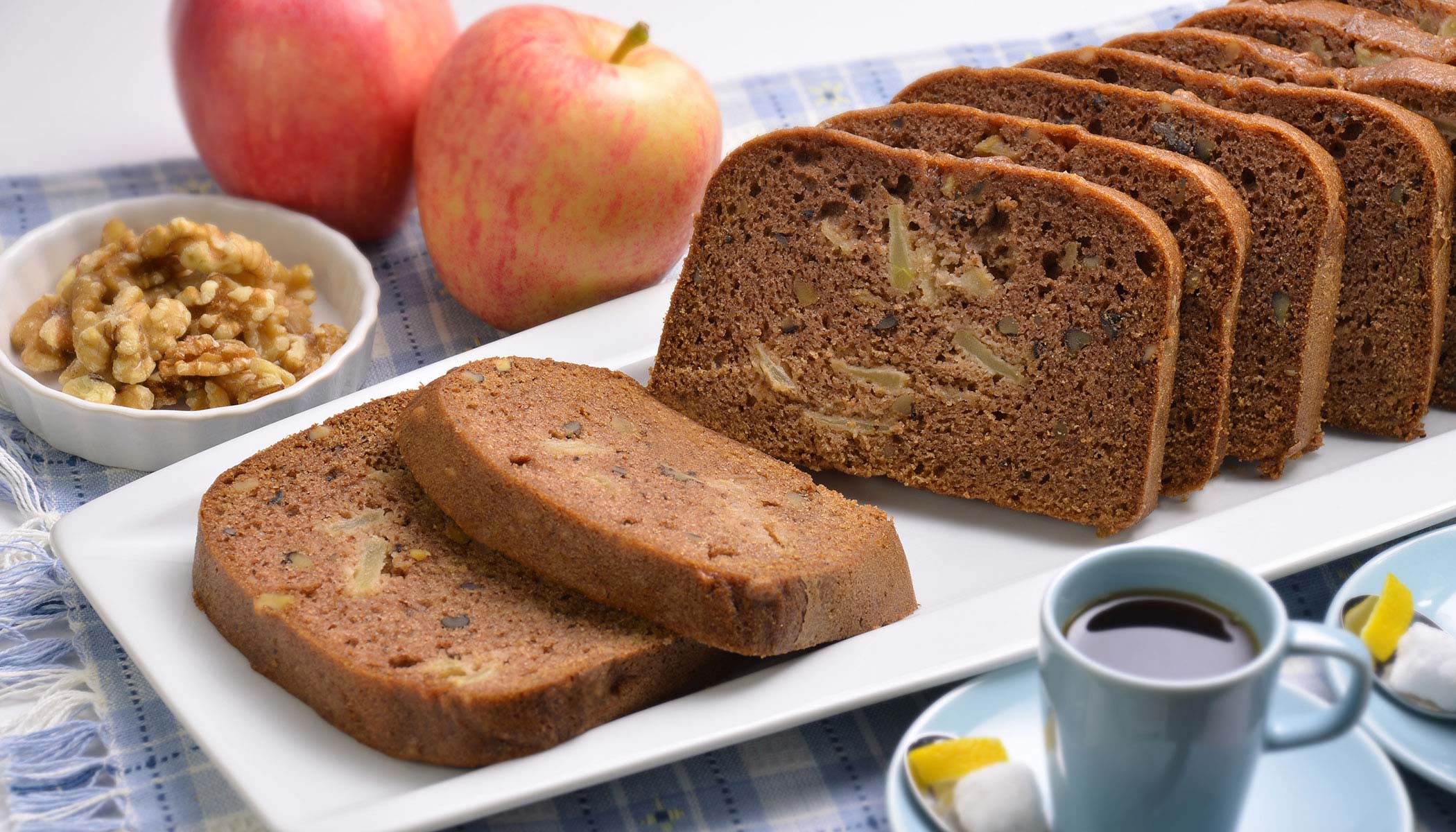 Gluten Free Apple Walnuts Cake | Zojirushi.com