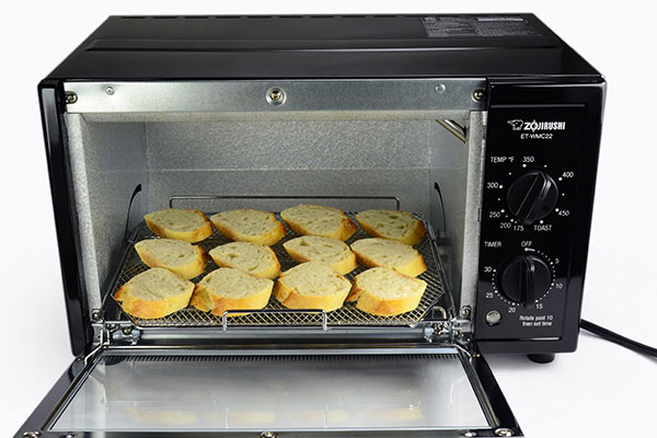 Italian Caprese Toast | Zojirushi.com