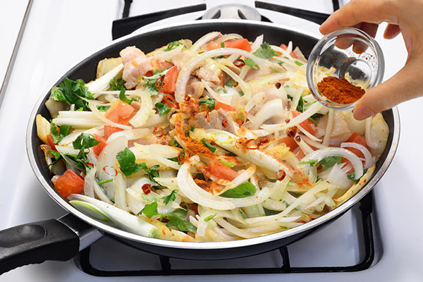 Yin Yang Hot Pot: Kimchi Hot Pot | Zojirushi.com